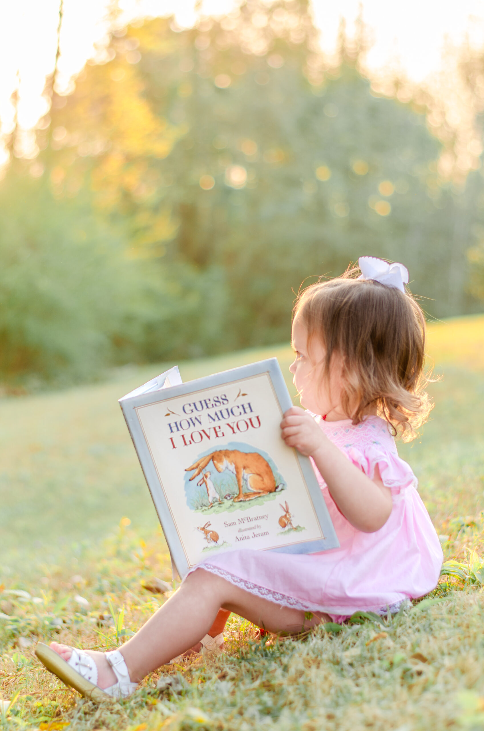 Light and Airy Toddler Posing Guide | Sim Sawyers Photography