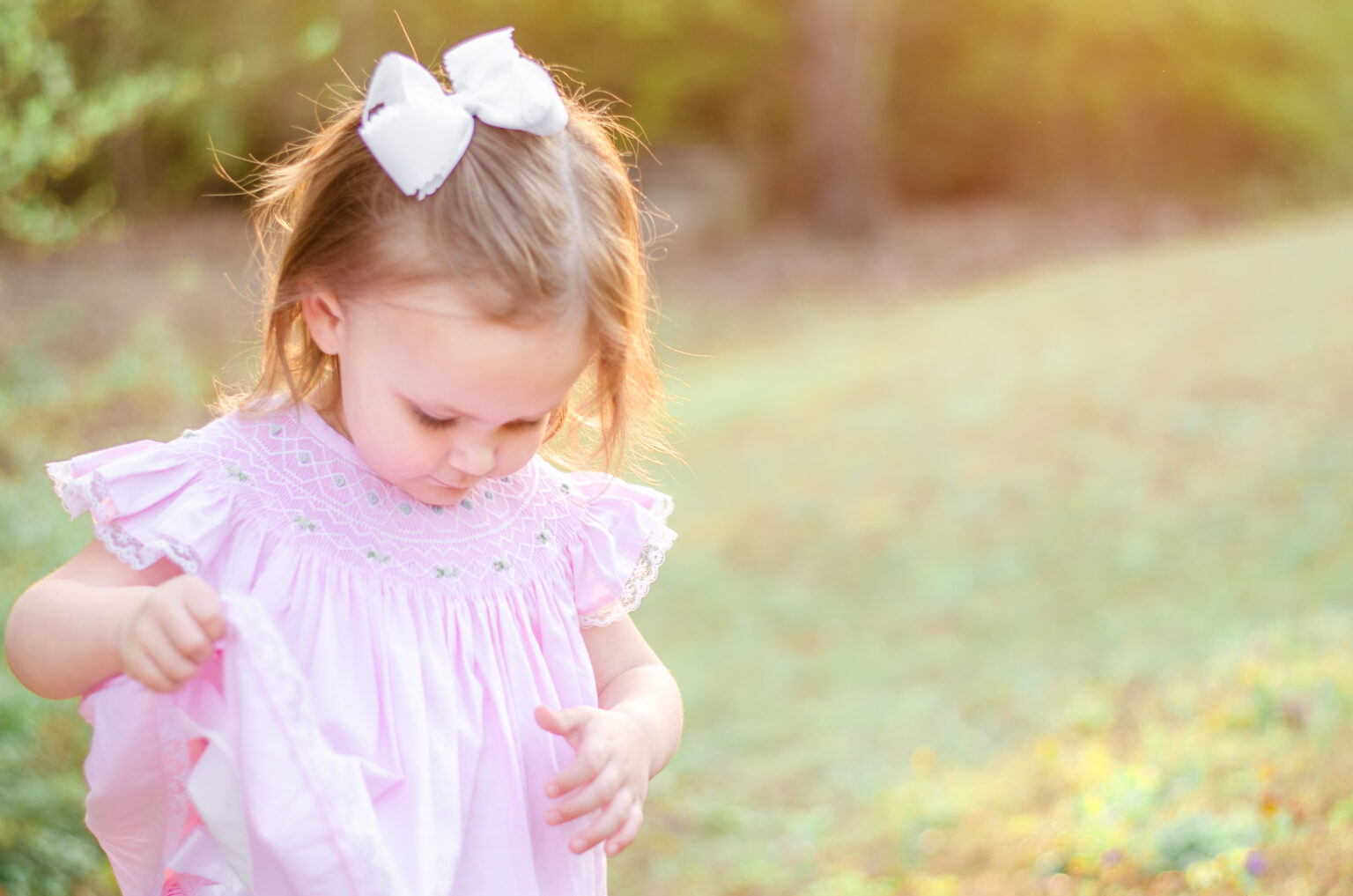 Light and Airy Toddler Posing Guide | Sim Sawyers Photography